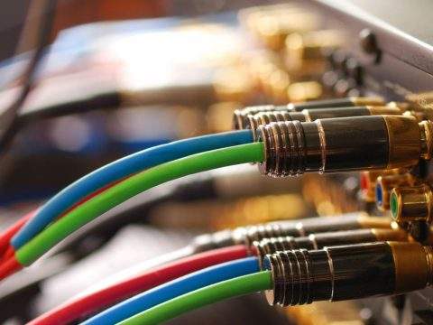 4 Essential Factors to Consider When Wiring Home Theater Speakers ...